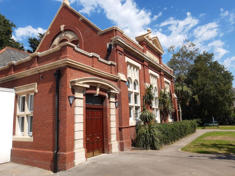 Whitchurch Hub – Libraries Wales